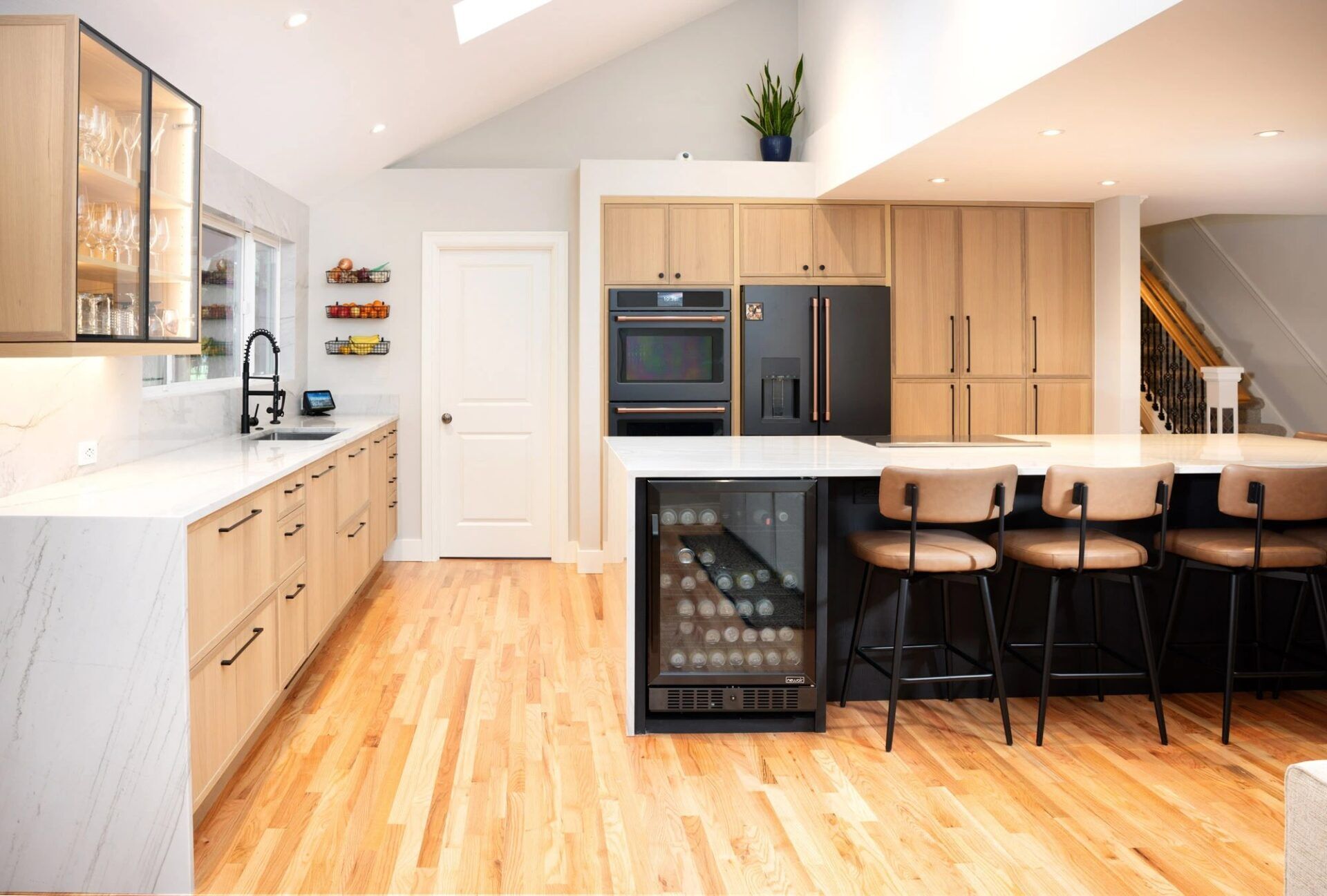 What Are Shaker Style Kitchen Cabinets? Design & Benefits